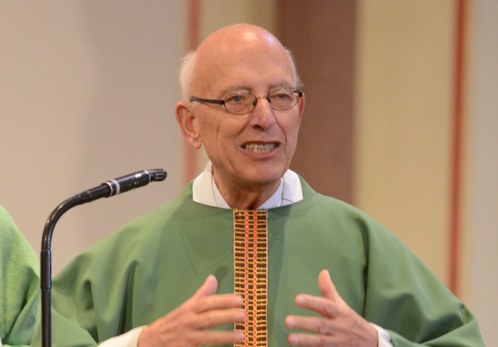 Monsignore Johannes Börsch begeht Goldenes Priesterjubiläum ...